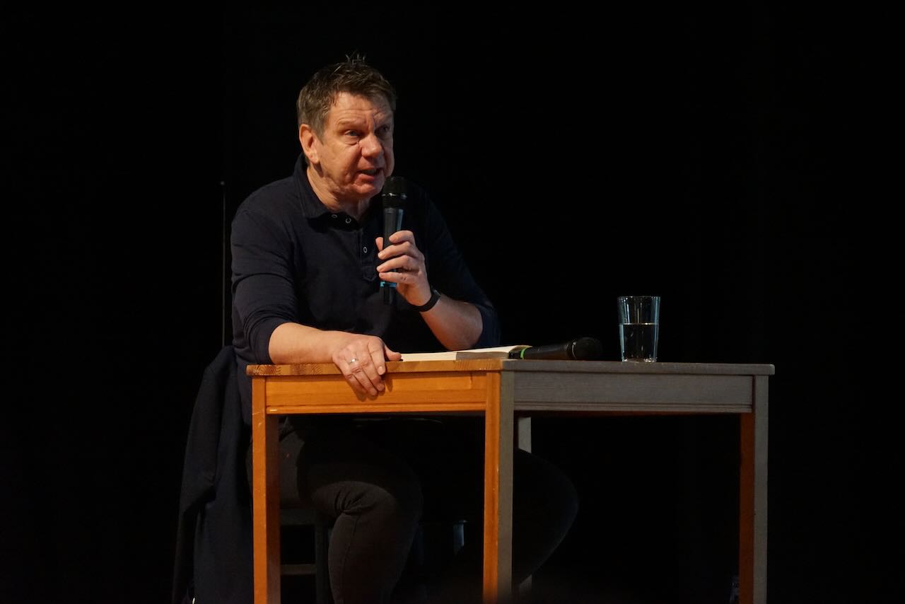 Andreas Schlüter zu Gast am GOA - Gymnasium Oberalster