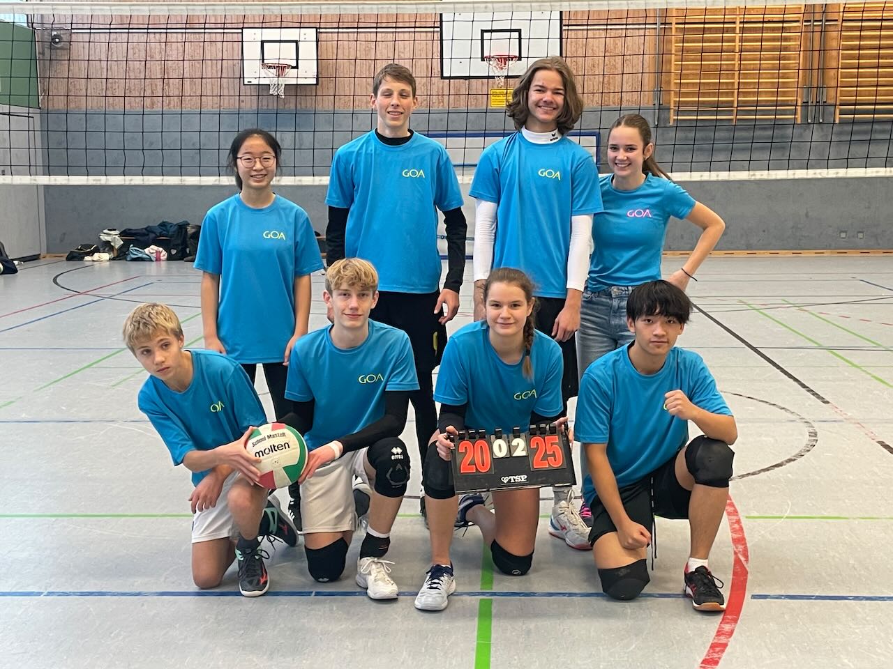„Go, GOA, Go!“ - Das Volleyball-Mixed-Team ist in der Finalrunde ...